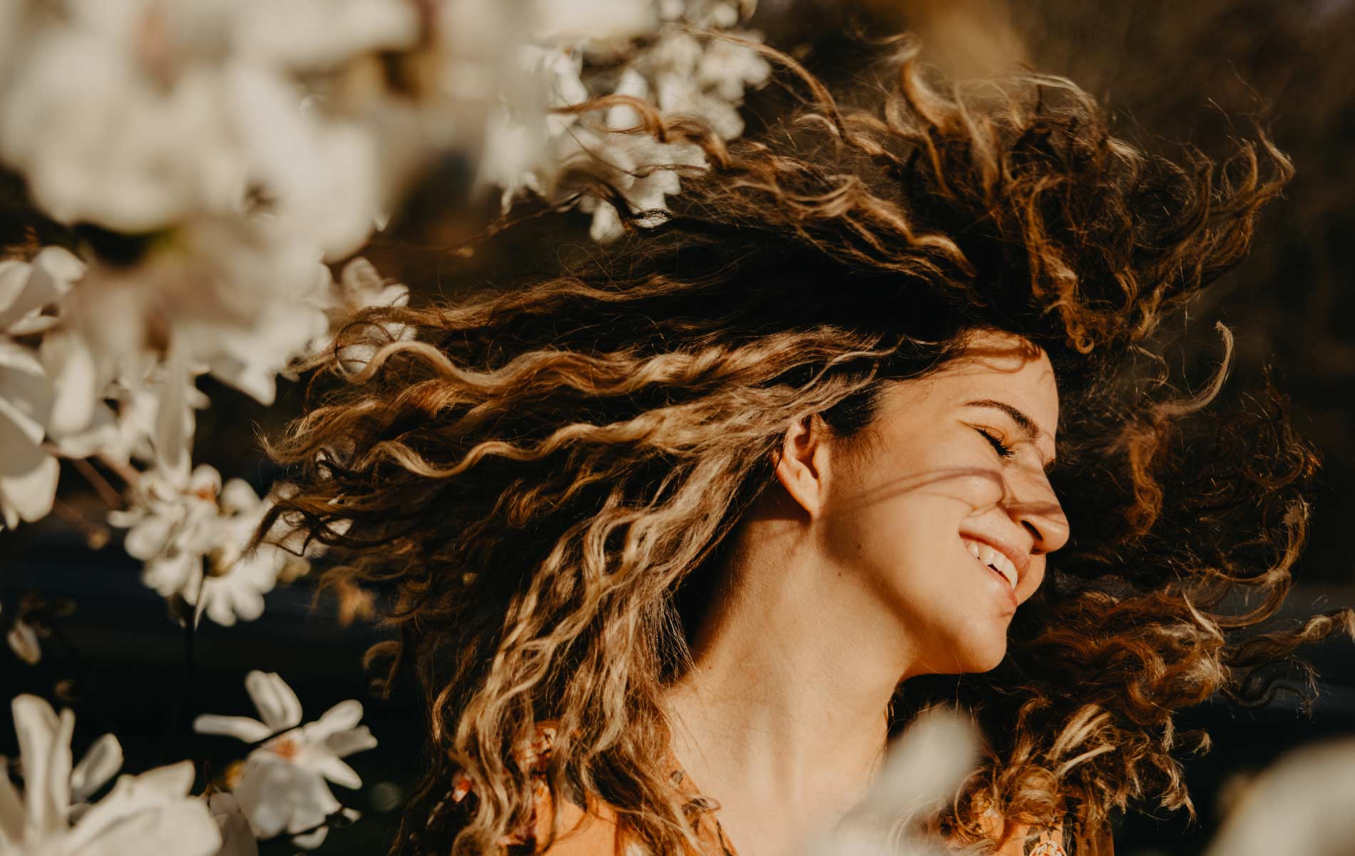 What are the effects of the sun on your hair? | Hairborist