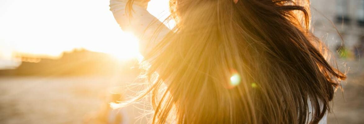 What are the effects of the sun on your hair? | Hairborist